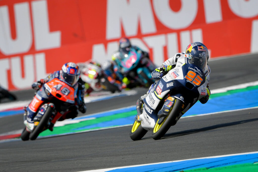 Collin Veijer finishes a photo finish thriller for home win in a close ...